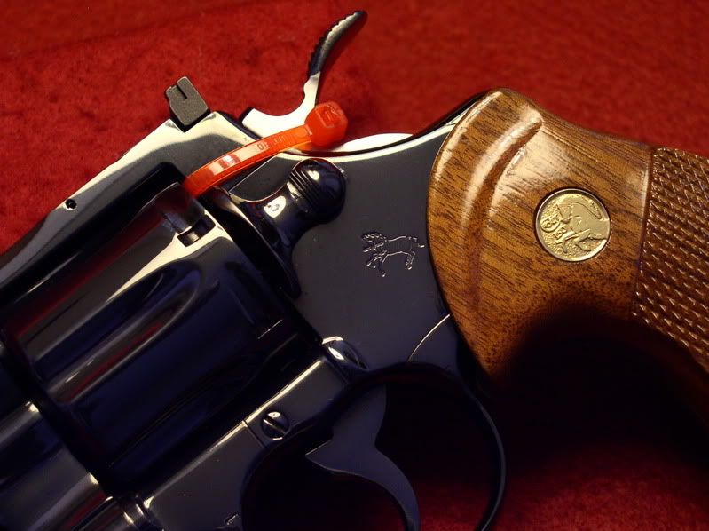 Correct grips? | Colt Forum